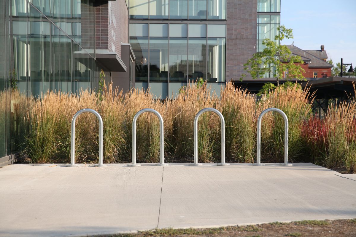 Promoting Urban Mobility: Various Advantages of Public Bike Racks ...
